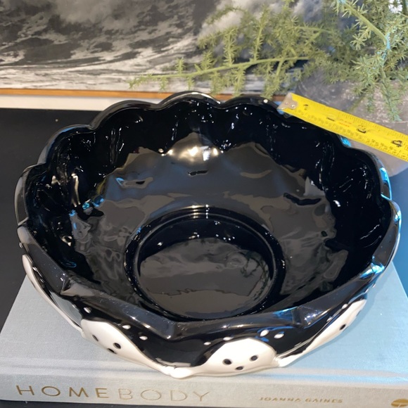 Holiday | Ceramic Scalloped Ghost Footed Bowl Halloween Home Decor ...